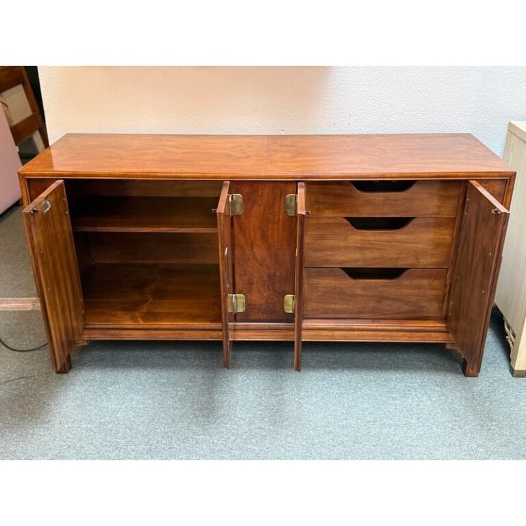 Vintage Dynasty Collection by Drexel Heritage Walnut Sideboard - Design ...